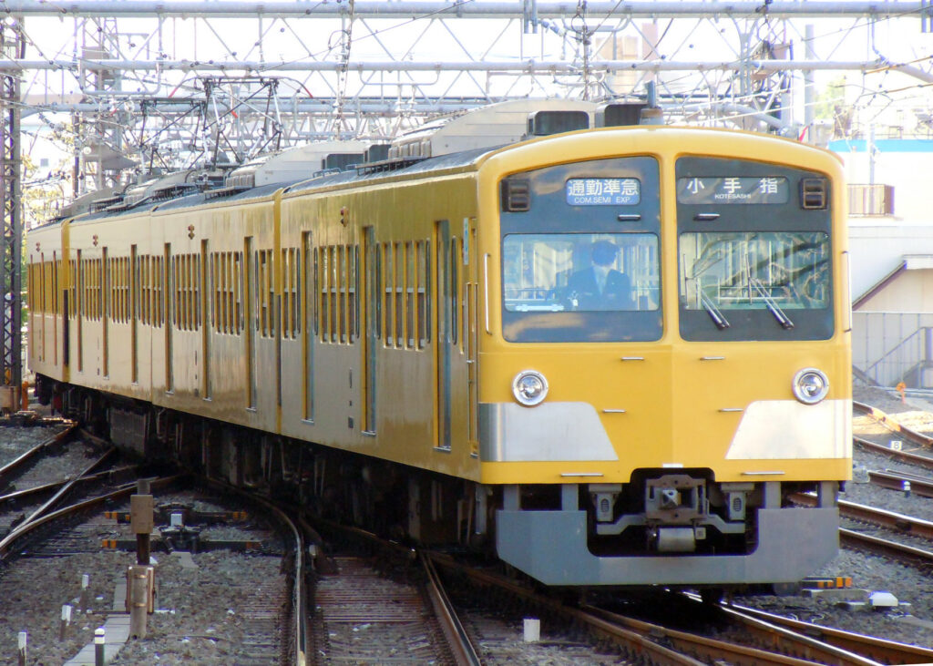 西武鉄道 新101系 完成品 | TECHNOLOGY | U-TRAINS